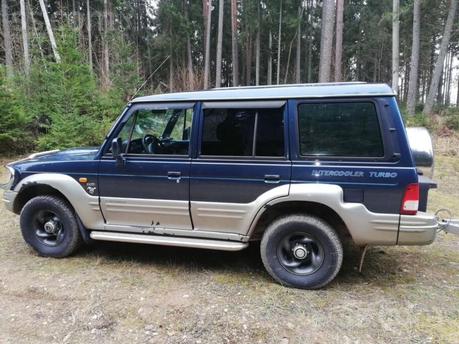 Zils Hyundai Galloper 2000 Ludza, ar dzinēja tilpumu 2.50 L un nobraukumu 306 tūkst. km par 2300 €, foto 6 vietnē AUTOMOTO.COM.LV