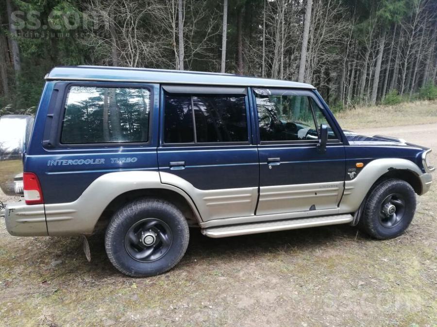 Zils Hyundai Galloper 2000 Ludza, ar dzinēja tilpumu 2.50 L un nobraukumu 306 tūkst. km par 2300 €, foto 8 vietnē AUTOMOTO.COM.LV