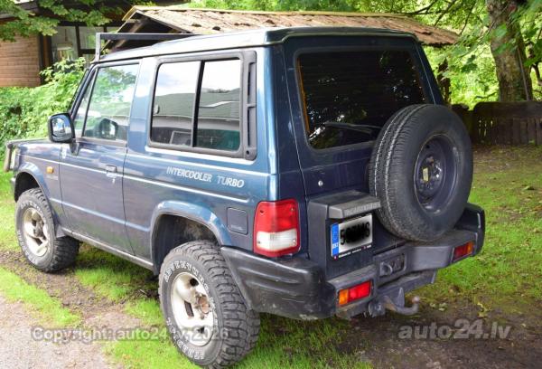 Blue Hyundai Galloper 2000 in Parnu, with an engine capacity of 2.50 L and mileage of 0 thousand km for 4000 €, photo 3 on AUTOMOTO.COM.LV