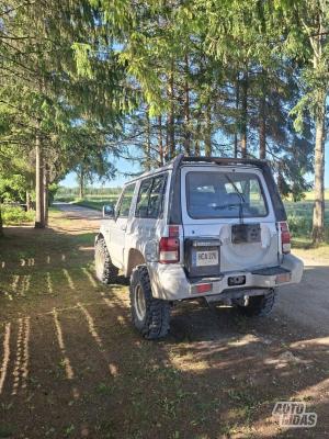 Hyundai Galloper 1998 Panevēža, ar dzinēja tilpumu 2.50 L un nobraukumu 292 tūkst. km par 1700 €, foto 4 vietnē AUTOMOTO.COM.LV