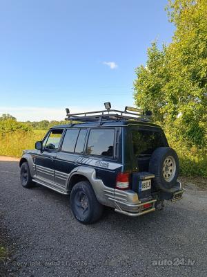 Hyundai Galloper 1998 in Tallinn, with an engine capacity of 2.50 L and mileage of 0 thousand km for 2650 €, photo 5 on AUTOMOTO.COM.LV