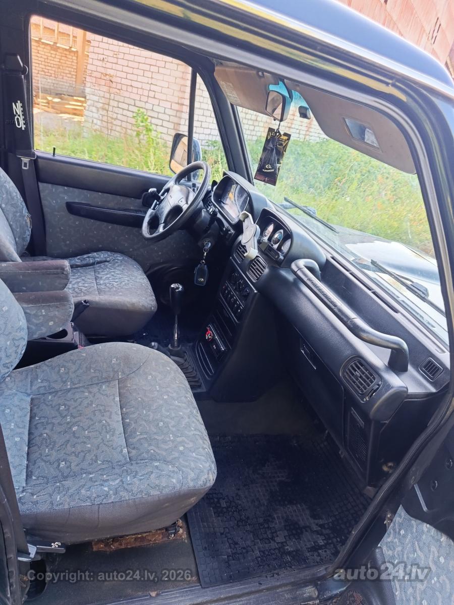 Hyundai Galloper 1998 in Tallinn, with an engine capacity of 2.50 L and mileage of 0 thousand km for 2650 €, photo 8 on AUTOMOTO.COM.LV