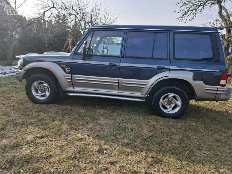 Hyundai Galloper 1999 Marijampole, ar dzinēja tilpumu 2.50 L un nobraukumu 150 tūkst. km par 2300 €, foto 6 vietnē AUTOMOTO.COM.LV