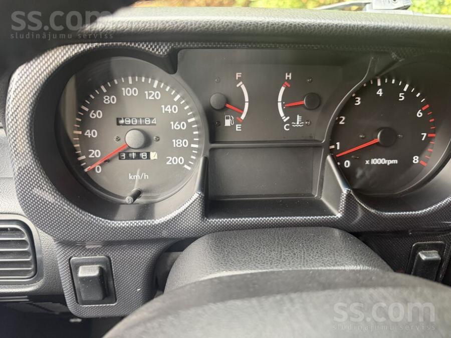 Серый Хендай Галлопер 2000 в Елгава, объемом двигателя 3.00 л и пробегом 90 тыс. км за 8500 €, фото 9 на AUTOMOTO.COM.LV