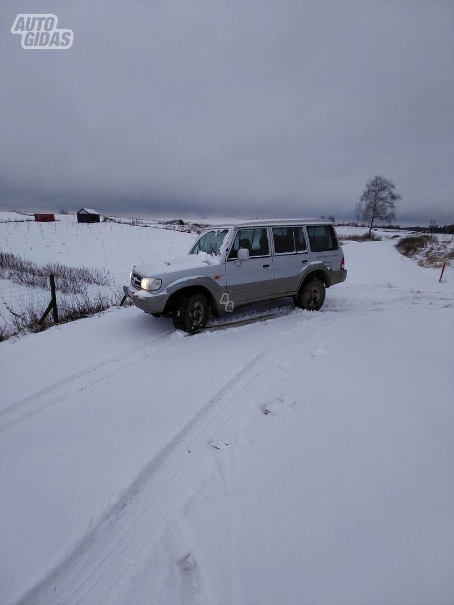Серый Хендай Галлопер 2003 в Алитус, объемом двигателя 2.50 л и пробегом 3 тыс. км за 1400 €, фото 1 на AUTOMOTO.COM.LV