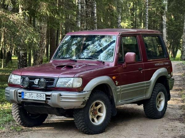 Sarkans Hyundai Galloper 2000 Radviliškis, ar dzinēja tilpumu 2.50 L un nobraukumu 210 tūkst. km par 2450 €, foto 2 vietnē AUTOMOTO.COM.LV