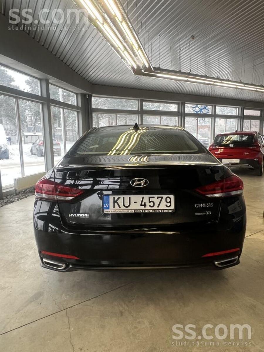 Melns Hyundai Genesis 2014 Jēkabpils, ar dzinēja tilpumu 3.80 L un nobraukumu 226 tūkst. km par 12800 €, foto 6 vietnē AUTOMOTO.COM.LV