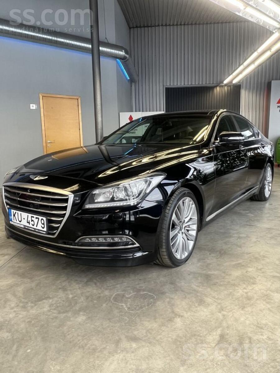 Black Hyundai Genesis 2015 in Jekabpils, with an engine capacity of 3.80 L and mileage of 226 thousand km for 13500 €, photo 3 on AUTOMOTO.COM.LV