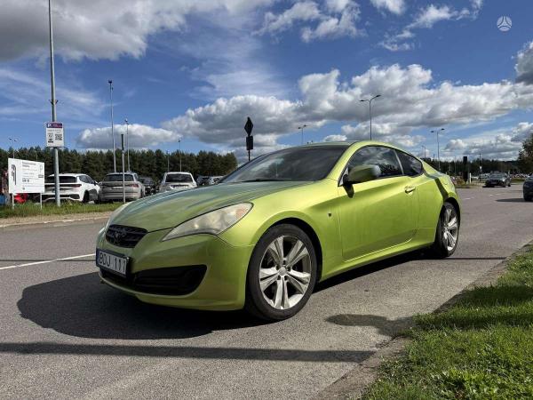 Green Hyundai Genesis 2010 in Vilnius, with an engine capacity of 2.00 L and mileage of 157 thousand km for 7000 €, photo 6 on AUTOMOTO.COM.LV