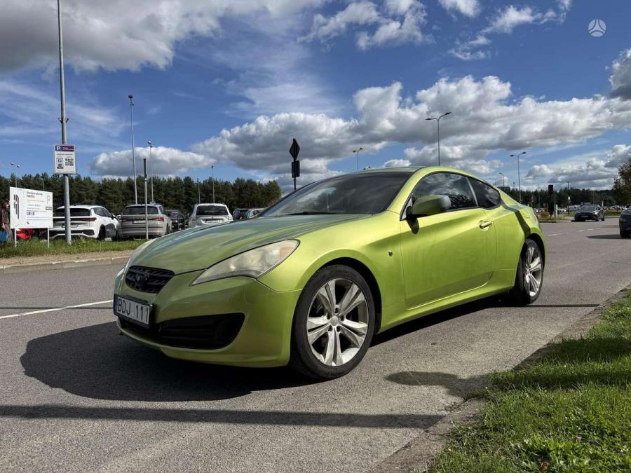 Zaļš Hyundai Genesis 2010 Viļņa, ar dzinēja tilpumu 2.00 L un nobraukumu 157 tūkst. km par 7000 €, foto 6 vietnē AUTOMOTO.COM.LV
