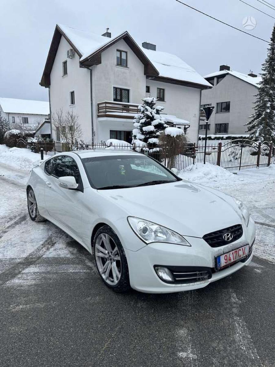 Balts Hyundai Genesis 2011 Viļņa, ar dzinēja tilpumu 3.78 L un nobraukumu 146 tūkst. km par 6500 €, foto 8 vietnē AUTOMOTO.COM.LV