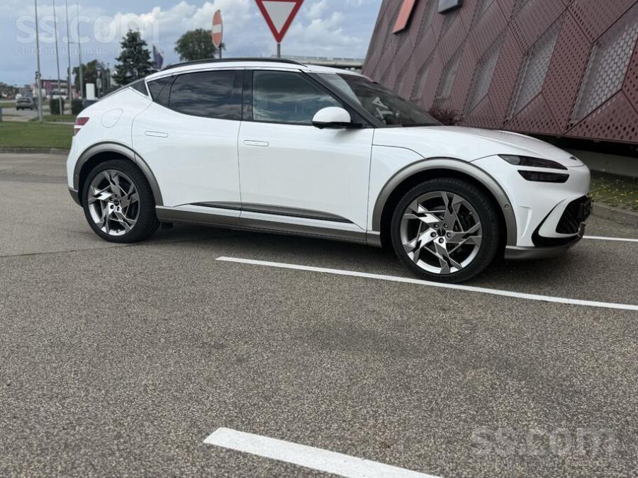 Balts Hyundai Genesis 2024 Rīga, ar dzinēja tilpumu 2.00 L un nobraukumu 38 tūkst. km par 47500 €, foto 8 vietnē AUTOMOTO.COM.LV
