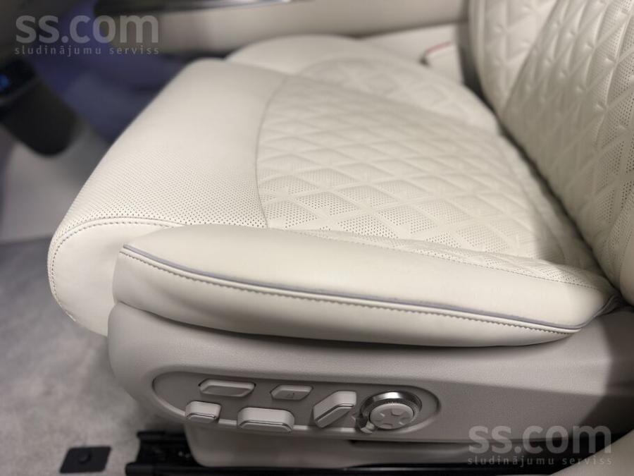 Balts Hyundai Genesis 2024 Rīga, ar dzinēja tilpumu 2.00 L un nobraukumu 38 tūkst. km par 47500 €, foto 24 vietnē AUTOMOTO.COM.LV