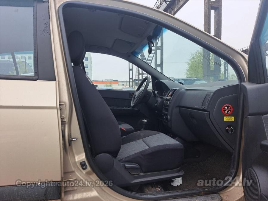 Beige Hyundai Getz 2007 in Tallinn, with an engine capacity of 1.40 L and mileage of 182 thousand km for 499 €, photo 7 on AUTOMOTO.COM.LV