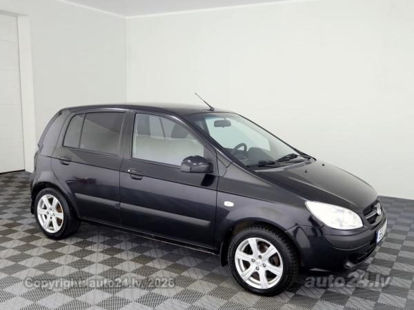 Black Hyundai Getz 2005 in Tallinn, with an engine capacity of 1.40 L and mileage of 113 thousand km for 1899 €, photo 1 on AUTOMOTO.COM.LV