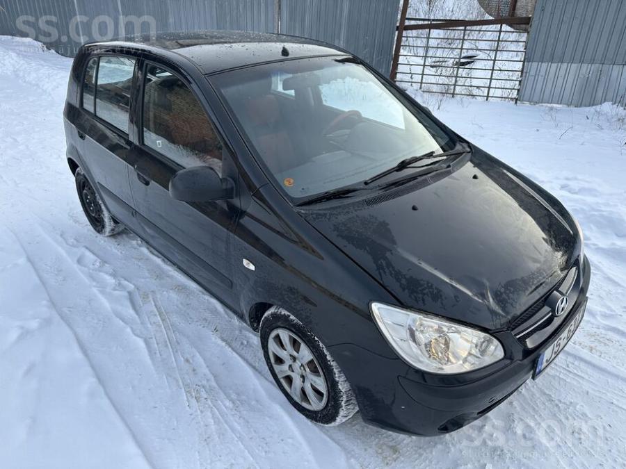 Melns Hyundai Getz 2007 Rīga, ar dzinēja tilpumu 1.10 L un nobraukumu 167 tūkst. km par 1090 €, foto 3 vietnē AUTOMOTO.COM.LV
