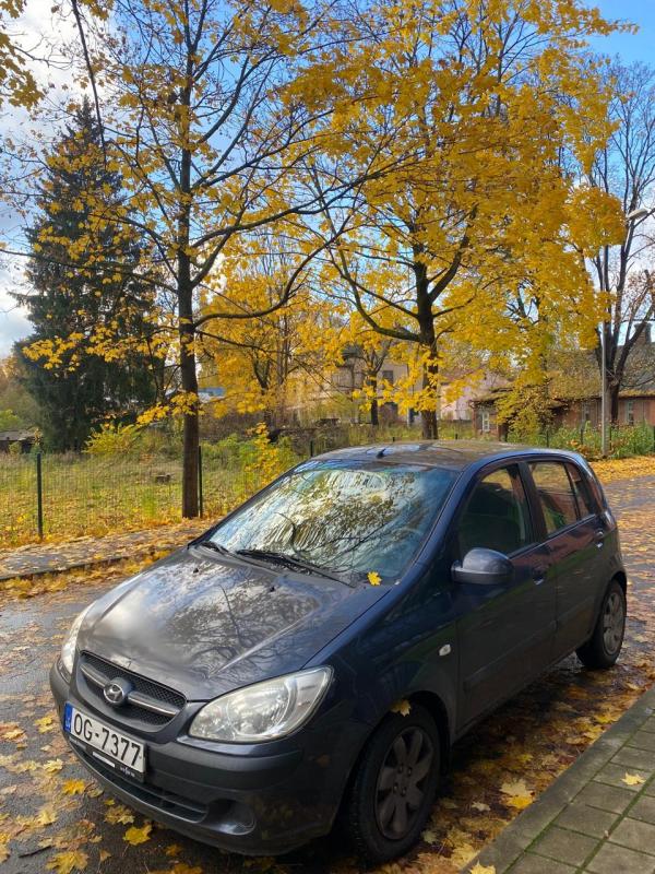 Black Hyundai Getz 2007 in Riga, with an engine capacity of 1.60 L and mileage of 169 thousand km for 1000 €, photo 1 on AUTOMOTO.COM.LV