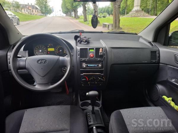 Black Hyundai Getz 2007 in Bauska, with an engine capacity of 1.40 L and mileage of 220 thousand km for 1350 €, photo 5 on AUTOMOTO.COM.LV