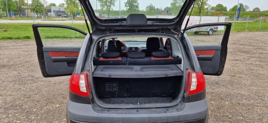 Black Hyundai Getz 2008 in Riga, with an engine capacity of 1.10 L and mileage of 152 thousand km for 1550 €, photo 26 on AUTOMOTO.COM.LV