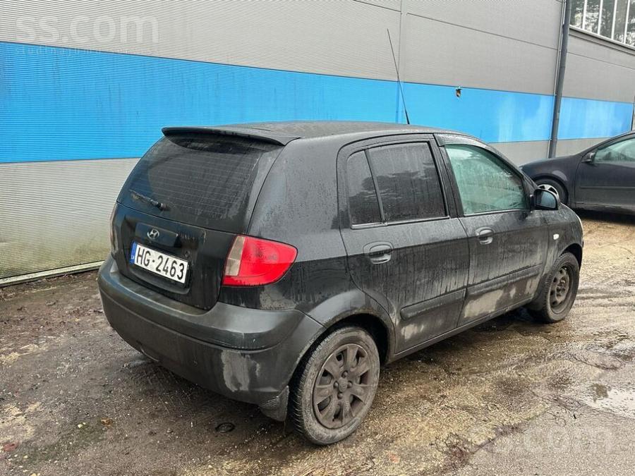 Melns Hyundai Getz 2009 Rīga, ar dzinēja tilpumu 1.50 L un nobraukumu 238 tūkst. km par 495 €, foto 4 vietnē AUTOMOTO.COM.LV