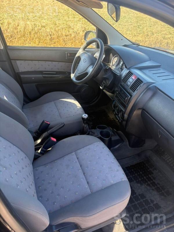 Melns Hyundai Getz 2005 Tukums, ar dzinēja tilpumu 1.30 L un nobraukumu 322 tūkst. km par 1200 €, foto 6 vietnē AUTOMOTO.COM.LV