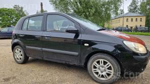 Black Hyundai Getz 2006 in Riga, with an engine capacity of 1.50 L and mileage of 223 thousand km for 1000 €, photo 2 on AUTOMOTO.COM.LV