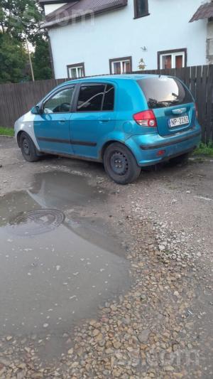 Zils Hyundai Getz 2005 Rīga, ar dzinēja tilpumu 1.40 L un nobraukumu 260 tūkst. km par 200 €, foto  vietnē AUTOMOTO.COM.LV
