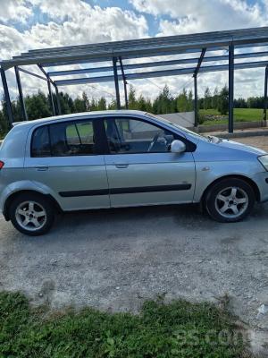 Blue Hyundai Getz 2005 in Cesis, with an engine capacity of 1.50 L and mileage of 266 thousand km for 1070 €, photo 3 on AUTOMOTO.COM.LV