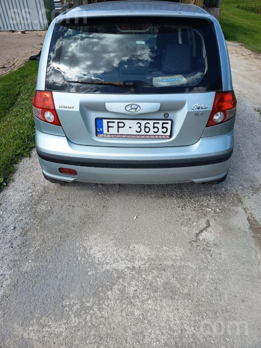 Blue Hyundai Getz 2005 in Cesis, with an engine capacity of 1.50 L and mileage of 266 thousand km for 1070 €, photo 4 on AUTOMOTO.COM.LV