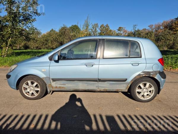 Zils Hyundai Getz 2007 Rīga, ar dzinēja tilpumu 1.40 L un nobraukumu 278 tūkst. km par 400 €, foto 7 vietnē AUTOMOTO.COM.LV