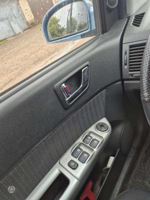 Blue Hyundai Getz 2008 in Panevezys, with an engine capacity of 1.49 L and mileage of 120 thousand km for 800 €, photo 10 on AUTOMOTO.COM.LV