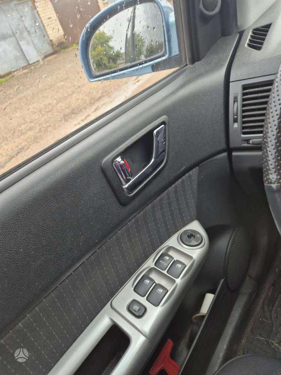 Blue Hyundai Getz 2008 in Panevezys, with an engine capacity of 1.49 L and mileage of 120 thousand km for 800 €, photo 10 on AUTOMOTO.COM.LV