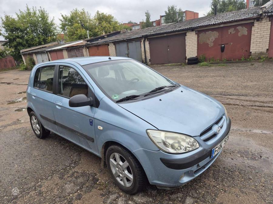 Blue Hyundai Getz 2008 in Panevezys, with an engine capacity of 1.49 L and mileage of 120 thousand km for 800 €, photo 4 on AUTOMOTO.COM.LV