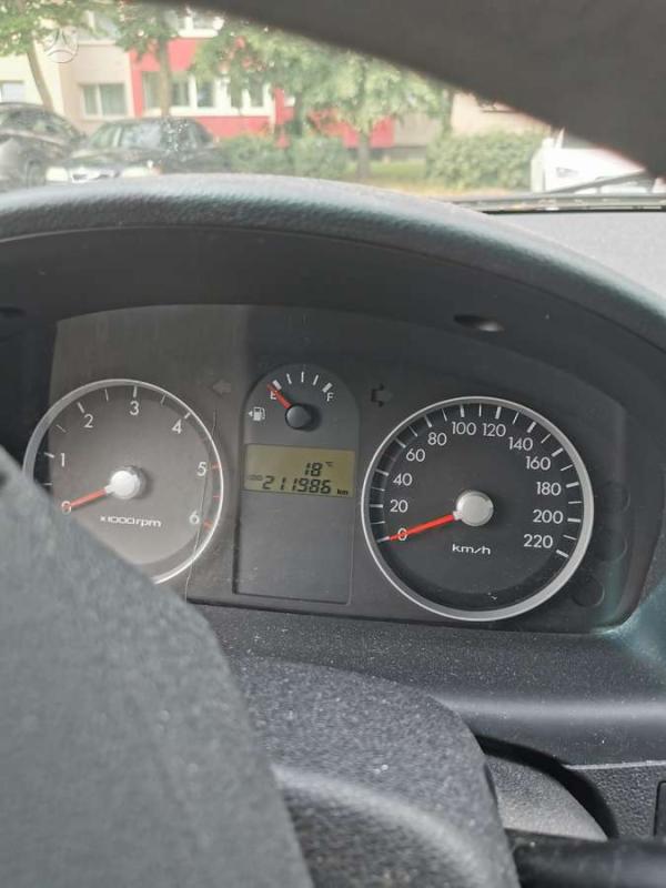 Blue Hyundai Getz 2009 in Kaunas, with an engine capacity of 1.49 L and mileage of 212 thousand km for 1100 €, photo 2 on AUTOMOTO.COM.LV