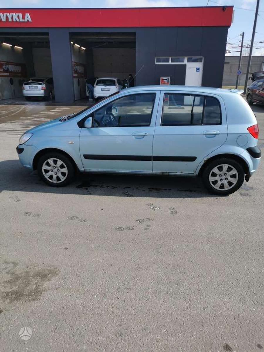 Zils Hyundai Getz 2009 Kauņa, ar dzinēja tilpumu 1.49 L un nobraukumu 212 tūkst. km par 1100 €, foto 4 vietnē AUTOMOTO.COM.LV