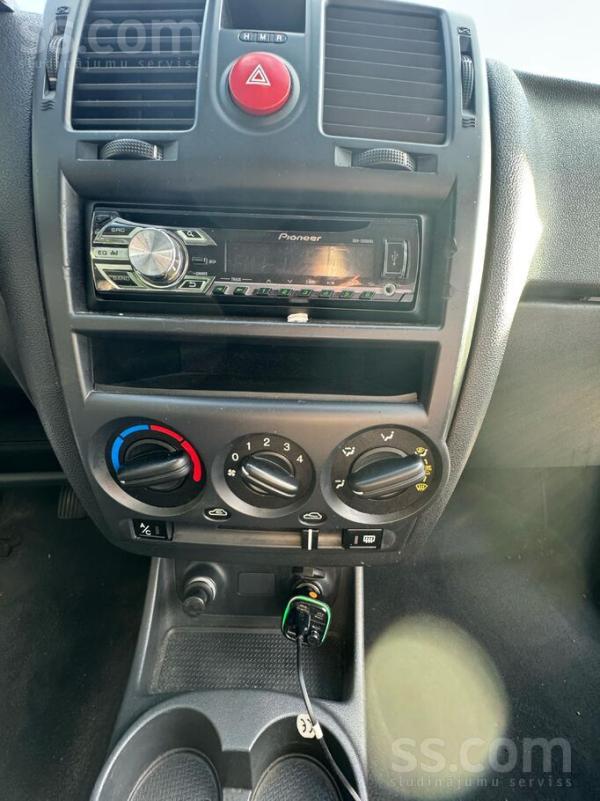 Brūns Hyundai Getz 2006 Rīga, ar dzinēja tilpumu 1.40 L un nobraukumu 187 tūkst. km par 950 €, foto 9 vietnē AUTOMOTO.COM.LV