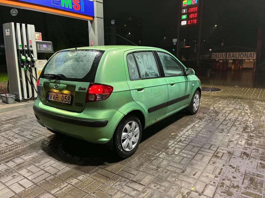 Zaļš Hyundai Getz 2003 Viļņa, ar dzinēja tilpumu 1.60 L un nobraukumu 166 tūkst. km par 800 €, foto 4 vietnē AUTOMOTO.COM.LV