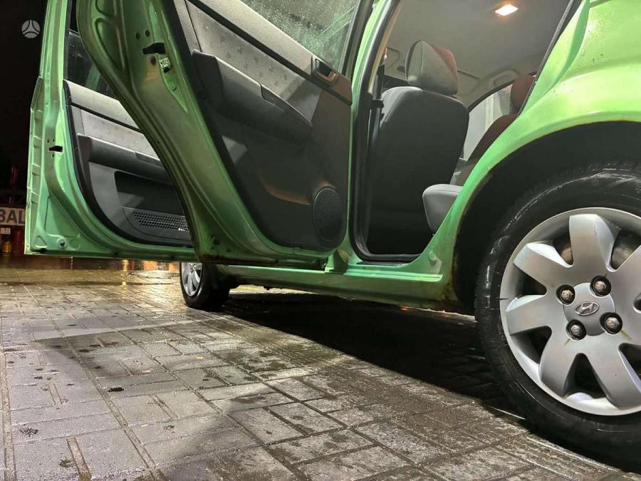 Zaļš Hyundai Getz 2003 Viļņa, ar dzinēja tilpumu 1.60 L un nobraukumu 166 tūkst. km par 800 €, foto 8 vietnē AUTOMOTO.COM.LV