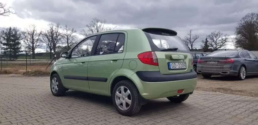 Green Hyundai Getz 2006 in Valmiera, with an engine capacity of 1.50 L and mileage of 243 thousand km for 1650 €, photo 6 on AUTOMOTO.COM.LV