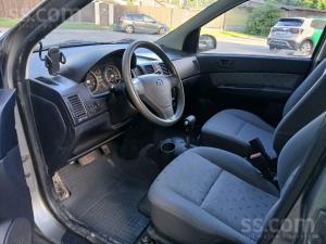 Pelēks Hyundai Getz 2004 Rīga, ar dzinēja tilpumu 1.40 L un nobraukumu 138 tūkst. km par 1200 €, foto 9 vietnē AUTOMOTO.COM.LV