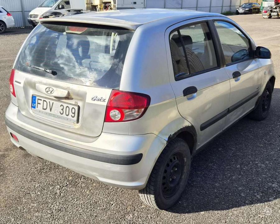 Grey Hyundai Getz 2004 in Vilnius, with an engine capacity of 1.49 L and mileage of 209 thousand km for 350 €, photo 6 on AUTOMOTO.COM.LV