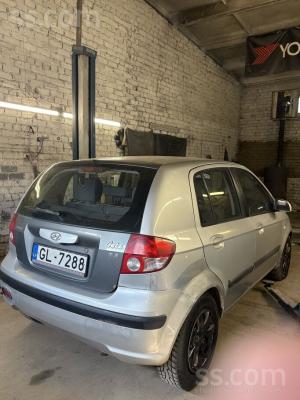 Pelēks Hyundai Getz 2004 Kuldīga, ar dzinēja tilpumu 1.40 L un nobraukumu 0 tūkst. km par 550 €, foto 4 vietnē AUTOMOTO.COM.LV