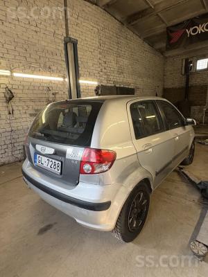 Pelēks Hyundai Getz 2004 Kuldīga, ar dzinēja tilpumu 1.40 L un nobraukumu 0 tūkst. km par 550 €, foto 6 vietnē AUTOMOTO.COM.LV