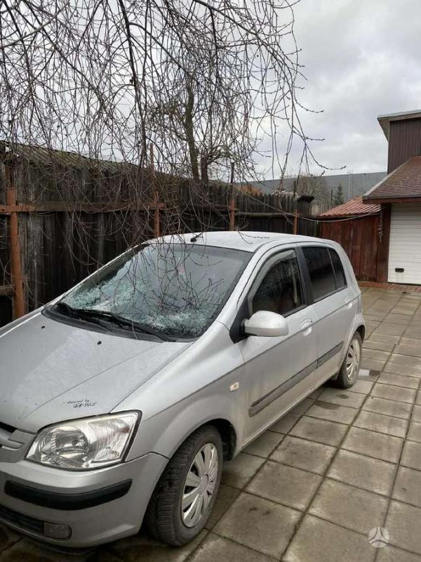 Pelēks Hyundai Getz 2005 Marijampole, ar dzinēja tilpumu 0.00 L un nobraukumu 258 tūkst. km par 800 €, foto 1 vietnē AUTOMOTO.COM.LV