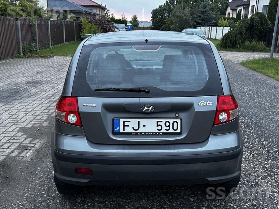 Pelēks Hyundai Getz 2005 Rīga, ar dzinēja tilpumu 1.30 L un nobraukumu 190 tūkst. km par 1250 €, foto 6 vietnē AUTOMOTO.COM.LV