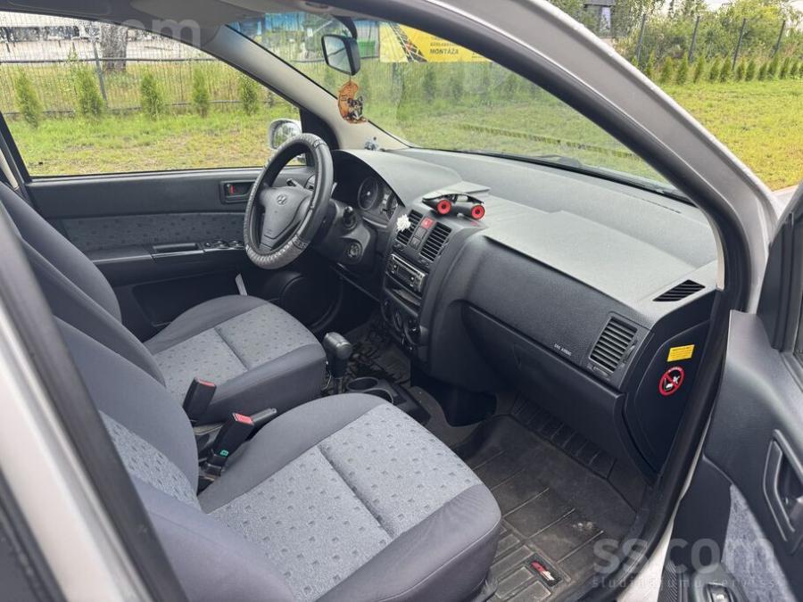Grey Hyundai Getz 2005 in Riga, with an engine capacity of 1.40 L and mileage of 152 thousand km for 1250 €, photo 7 on AUTOMOTO.COM.LV