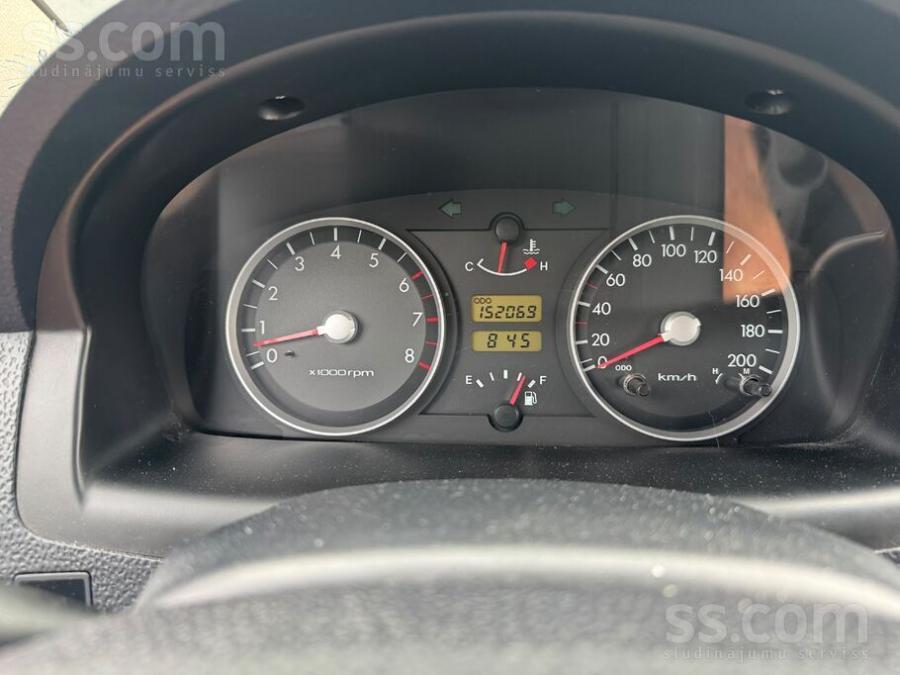 Pelēks Hyundai Getz 2005 Rīga, ar dzinēja tilpumu 1.40 L un nobraukumu 152 tūkst. km par 850 €, foto 4 vietnē AUTOMOTO.COM.LV