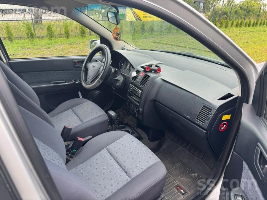Pelēks Hyundai Getz 2005 Rīga, ar dzinēja tilpumu 1.40 L un nobraukumu 152 tūkst. km par 850 €, foto 11 vietnē AUTOMOTO.COM.LV