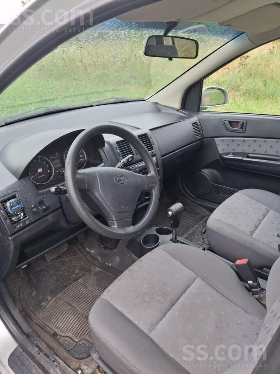 Grey Hyundai Getz 2005 in Riga, with an engine capacity of 1.40 L and mileage of 182 thousand km for 900 €, photo 6 on AUTOMOTO.COM.LV