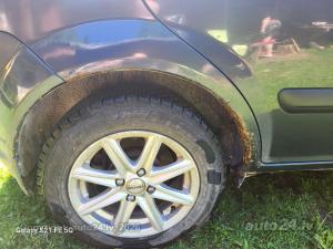 Pelēks Hyundai Getz 2006 Tartu, ar dzinēja tilpumu 1.50 L un nobraukumu 182 tūkst. km par 500 €, foto 5 vietnē AUTOMOTO.COM.LV
